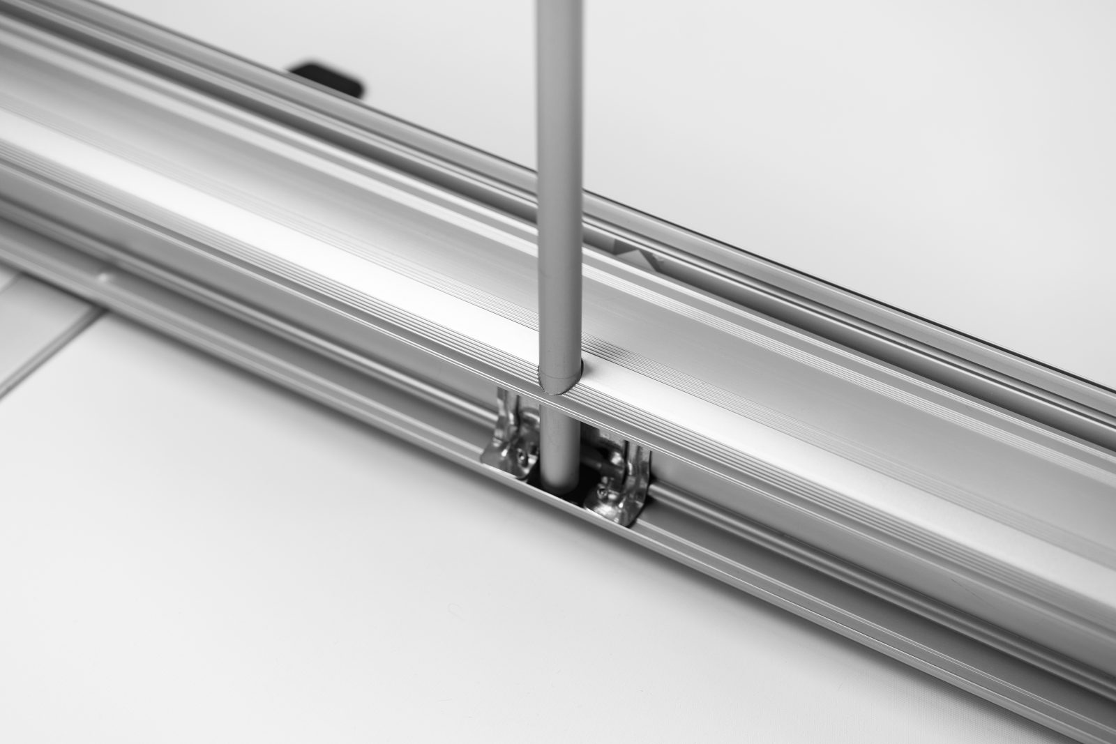 Predator II Roller Banner - Innotech